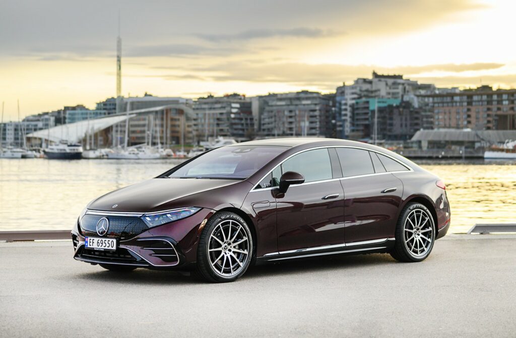 Mercedes-Benz EQS – Luksuriøs elektrisk sedan med opptil 780 km rekkevidde